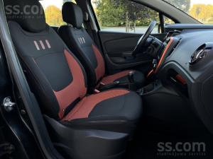 Melns Renault Captur 2013 Cēsis, ar dzinēja tilpumu 1.00 L un nobraukumu 173 tūkst. km par 5750 €, foto 12 vietnē AUTOMOTO.COM.LV