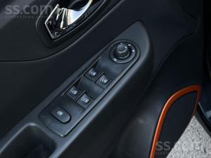 Melns Renault Captur 2013 Cēsis, ar dzinēja tilpumu 1.00 L un nobraukumu 173 tūkst. km par 5750 €, foto 22 vietnē AUTOMOTO.COM.LV