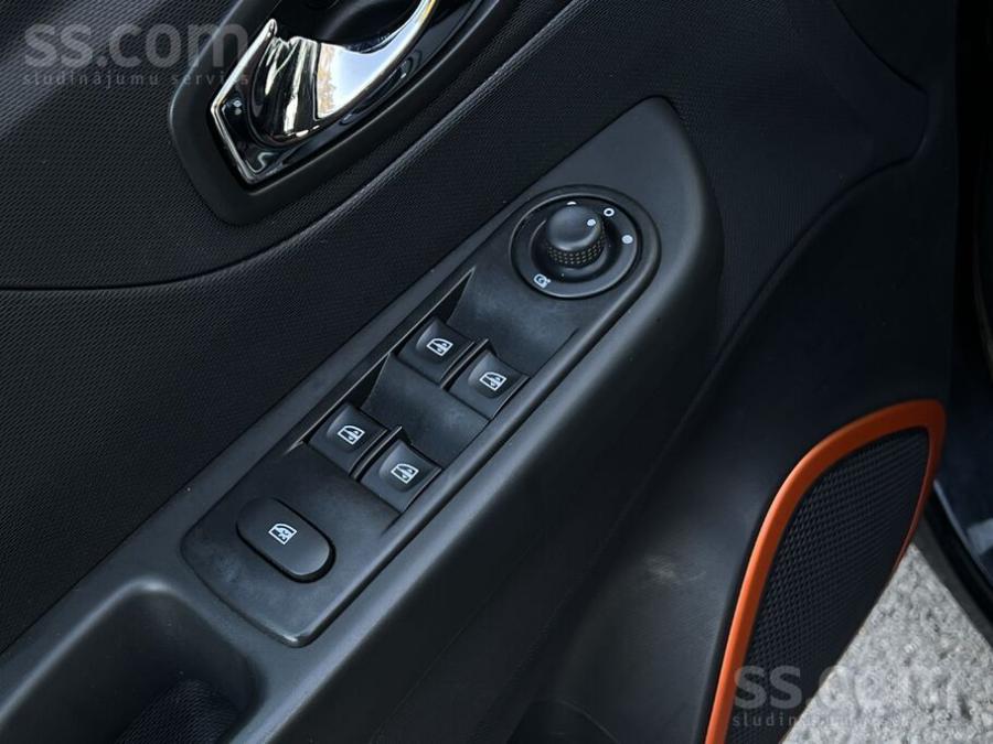 Melns Renault Captur 2013 Cēsis, ar dzinēja tilpumu 1.00 L un nobraukumu 173 tūkst. km par 5750 €, foto 22 vietnē AUTOMOTO.COM.LV