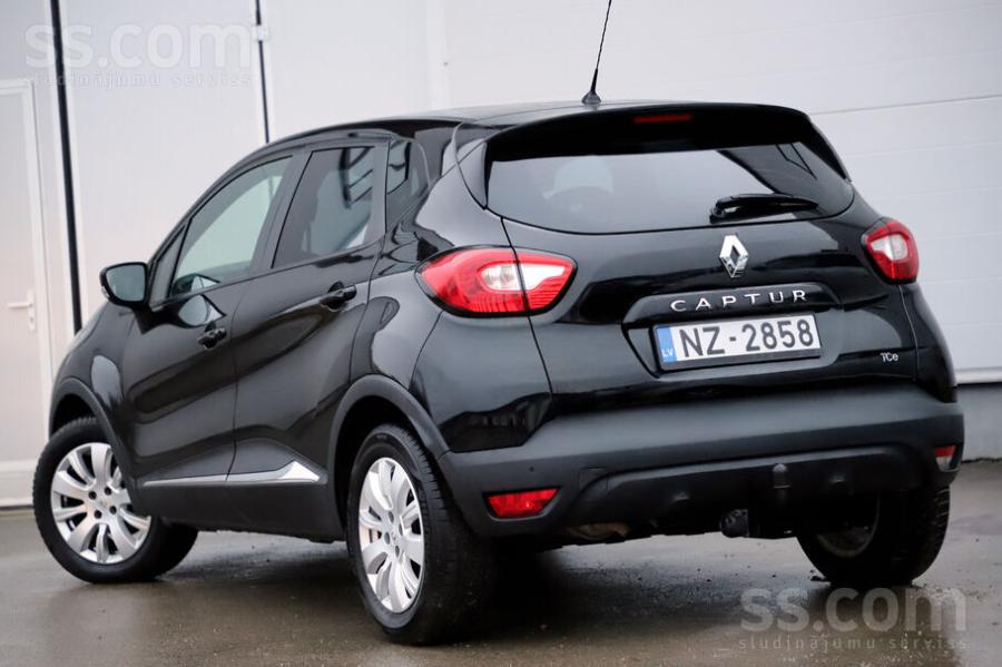 Black Renault Captur 2014 in Tukums, with an engine capacity of 0.90 L and mileage of 195 thousand km for 6990 €, photo 5 on AUTOMOTO.COM.LV