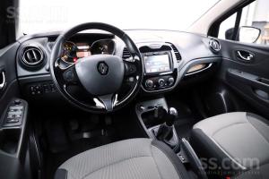 Black Renault Captur 2014 in Tukums, with an engine capacity of 0.90 L and mileage of 195 thousand km for 6990 €, photo 6 on AUTOMOTO.COM.LV