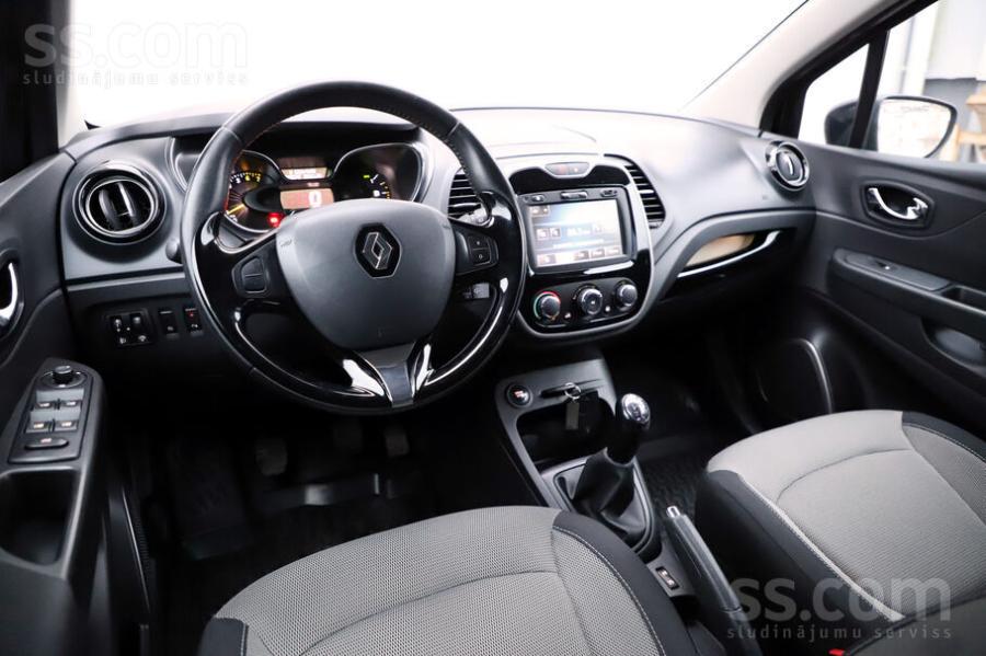Black Renault Captur 2014 in Tukums, with an engine capacity of 0.90 L and mileage of 195 thousand km for 6990 €, photo 6 on AUTOMOTO.COM.LV
