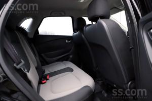 Black Renault Captur 2014 in Tukums, with an engine capacity of 0.90 L and mileage of 195 thousand km for 6990 €, photo 15 on AUTOMOTO.COM.LV