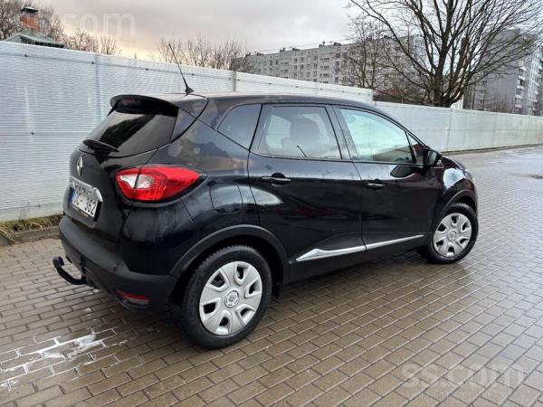 Black Renault Captur 2014 in Riga, with an engine capacity of 1.50 L and mileage of 186 thousand km for 7650 €, photo 4 on AUTOMOTO.COM.LV