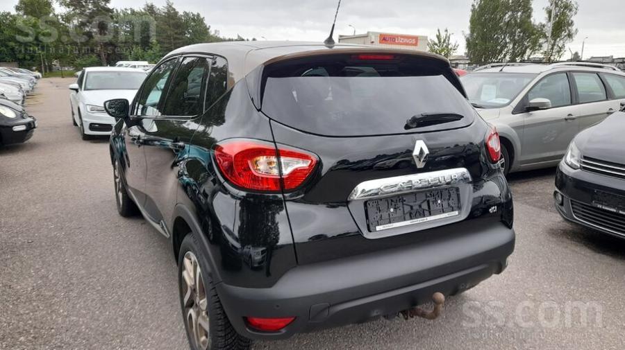 Black Renault Captur 2015 in Riga, with an engine capacity of 1.50 L and mileage of 118 thousand km for 7900 €, photo 5 on AUTOMOTO.COM.LV
