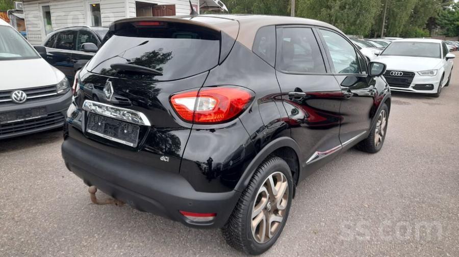 Black Renault Captur 2015 in Riga, with an engine capacity of 1.50 L and mileage of 118 thousand km for 7900 €, photo 7 on AUTOMOTO.COM.LV