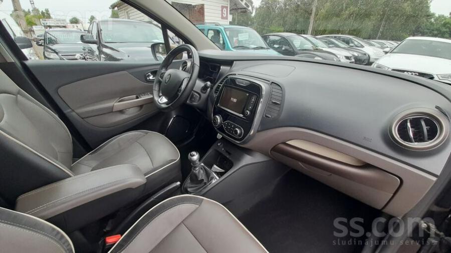 Black Renault Captur 2015 in Riga, with an engine capacity of 1.50 L and mileage of 118 thousand km for 7900 €, photo 21 on AUTOMOTO.COM.LV