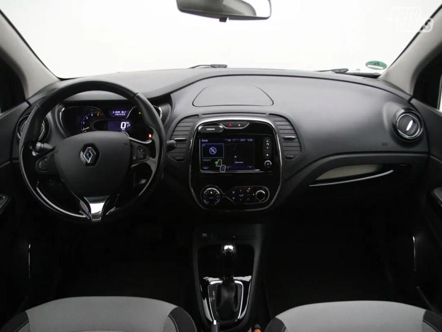 Black Renault Captur 2015 in Vilnius, with an engine capacity of 1.50 L and mileage of 179 thousand km for 8599 €, photo 3 on AUTOMOTO.COM.LV