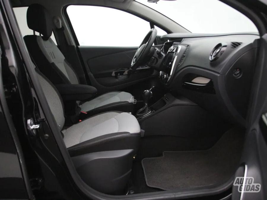 Black Renault Captur 2015 in Vilnius, with an engine capacity of 1.50 L and mileage of 179 thousand km for 8599 €, photo 15 on AUTOMOTO.COM.LV