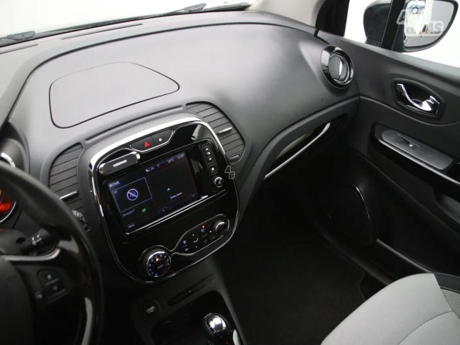 Black Renault Captur 2015 in Vilnius, with an engine capacity of 1.50 L and mileage of 179 thousand km for 8599 €, photo 22 on AUTOMOTO.COM.LV