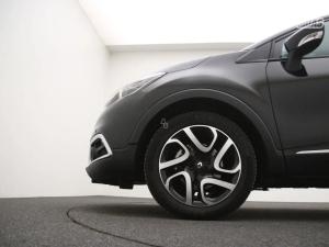 Black Renault Captur 2015 in Vilnius, with an engine capacity of 1.50 L and mileage of 179 thousand km for 8599 €, photo 28 on AUTOMOTO.COM.LV