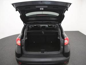 Black Renault Captur 2015 in Vilnius, with an engine capacity of 1.50 L and mileage of 179 thousand km for 8599 €, photo 30 on AUTOMOTO.COM.LV
