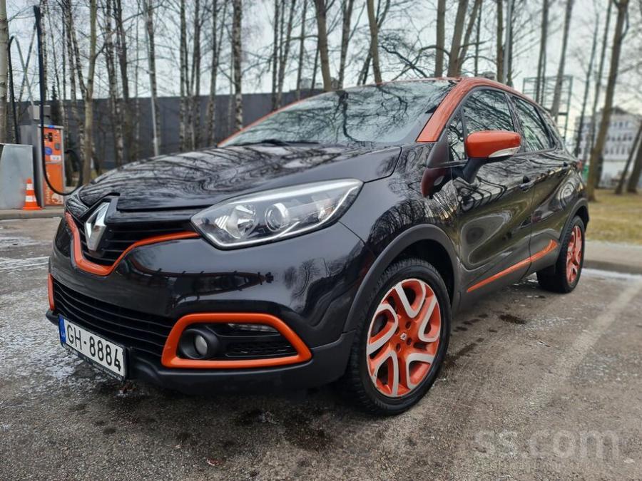 Melns Renault Captur 2015 Jūrmala, ar dzinēja tilpumu 1.50 L un nobraukumu 291 tūkst. km par 5600 €, foto 1 vietnē AUTOMOTO.COM.LV
