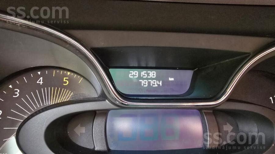 Melns Renault Captur 2015 Jūrmala, ar dzinēja tilpumu 1.50 L un nobraukumu 291 tūkst. km par 5600 €, foto 15 vietnē AUTOMOTO.COM.LV