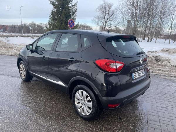 Melns Renault Captur 2016 Tauragė, ar dzinēja tilpumu 0.90 L un nobraukumu 94 tūkst. km par 5300 €, foto 5 vietnē AUTOMOTO.COM.LV