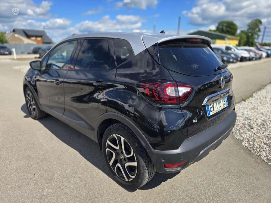 Black Renault Captur 2017 in Taurage, with an engine capacity of 1.20 L and mileage of 193 thousand km for 8500 €, photo 7 on AUTOMOTO.COM.LV