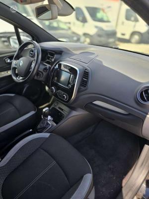 Black Renault Captur 2017 in Taurage, with an engine capacity of 1.20 L and mileage of 193 thousand km for 8500 €, photo 12 on AUTOMOTO.COM.LV
