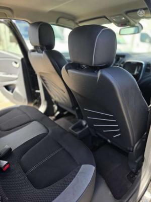 Black Renault Captur 2017 in Taurage, with an engine capacity of 1.20 L and mileage of 193 thousand km for 8500 €, photo 28 on AUTOMOTO.COM.LV