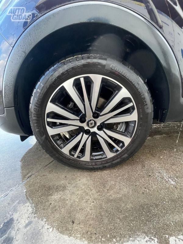 Black Renault Captur 2018 in Vilnius, with an engine capacity of 1.20 L and mileage of 51 thousand km for 12800 €, photo 10 on AUTOMOTO.COM.LV