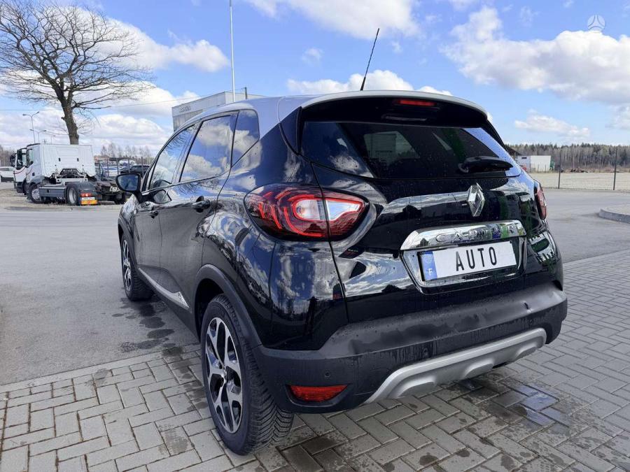 Black Renault Captur 2018 in Taurage, with an engine capacity of 1.46 L and mileage of 169 thousand km for 8999 €, photo 12 on AUTOMOTO.COM.LV
