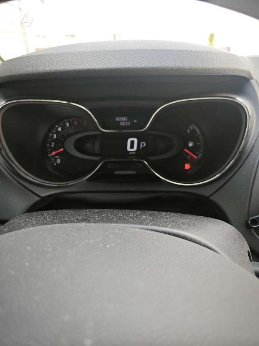 Melns Renault Captur 2018 Viļņa, ar dzinēja tilpumu 1.20 L un nobraukumu 92 tūkst. km par 8850 €, foto 10 vietnē AUTOMOTO.COM.LV