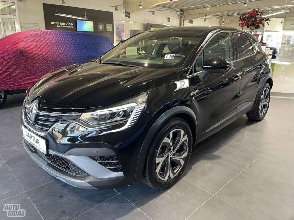 Black Renault Captur 2021 in Kaunas, with an engine capacity of 1.60 L and mileage of 27 thousand km for 22287 €, photo 1 on AUTOMOTO.COM.LV