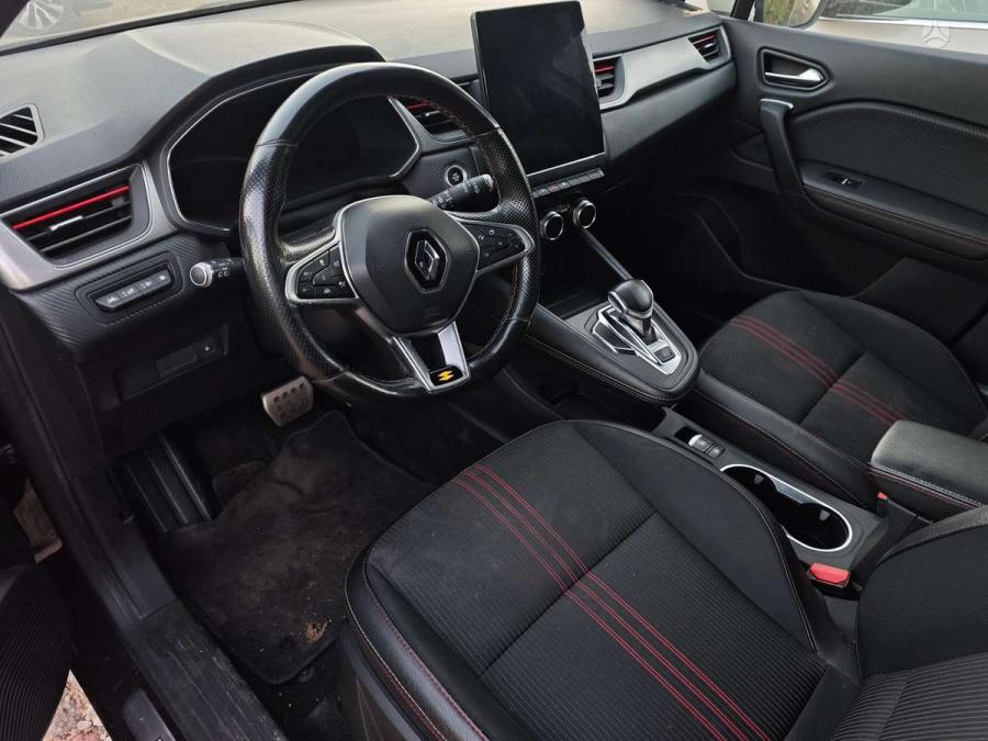 Black Renault Captur 2021 in Telschi, with an engine capacity of 1.60 L and mileage of 116 thousand km for 8800 €, photo 17 on AUTOMOTO.COM.LV