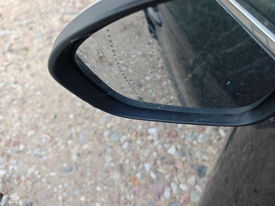 Black Renault Captur 2021 in Telschi, with an engine capacity of 1.60 L and mileage of 116 thousand km for 8800 €, photo 18 on AUTOMOTO.COM.LV