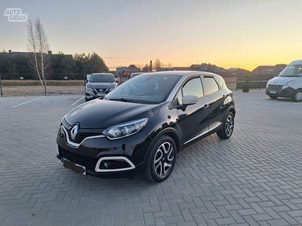 Black Renault Captur 2013 in Taurage, with an engine capacity of 1.20 L and mileage of 210 thousand km for 5100 €, photo 2 on AUTOMOTO.COM.LV