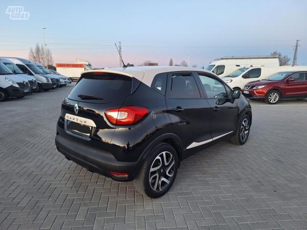 Black Renault Captur 2013 in Taurage, with an engine capacity of 1.20 L and mileage of 210 thousand km for 5100 €, photo 4 on AUTOMOTO.COM.LV