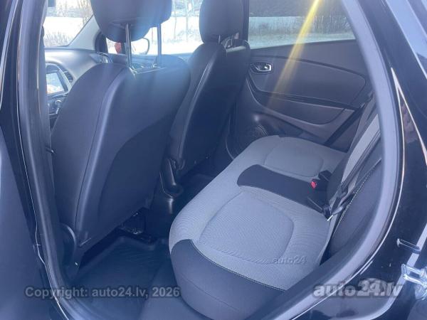 Black Renault Captur 2014 in Tallinn, with an engine capacity of 1.50 L and mileage of 197 thousand km for 5790 €, photo 11 on AUTOMOTO.COM.LV