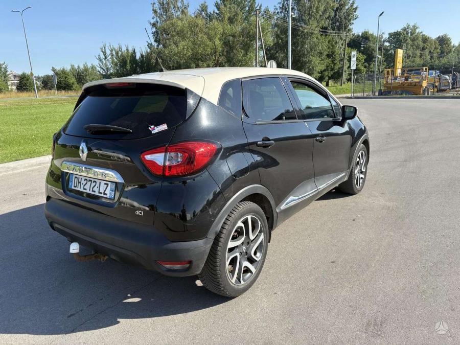 Black Renault Captur 2014 in Taurage, with an engine capacity of 1.46 L and mileage of 161 thousand km for 4400 €, photo 6 on AUTOMOTO.COM.LV