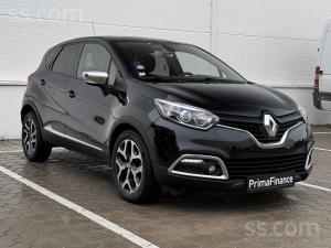 Black Renault Captur 2015 in Riga, with an engine capacity of 1.20 L and mileage of 0 thousand km for 7990 €, photo 4 on AUTOMOTO.COM.LV
