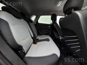 Black Renault Captur 2015 in Riga, with an engine capacity of 1.20 L and mileage of 0 thousand km for 7990 €, photo 16 on AUTOMOTO.COM.LV