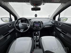 Black Renault Captur 2015 in Riga, with an engine capacity of 1.20 L and mileage of 0 thousand km for 7990 €, photo 17 on AUTOMOTO.COM.LV