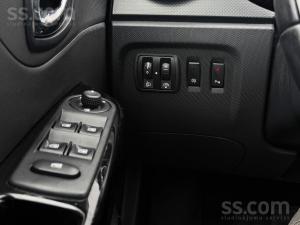 Black Renault Captur 2015 in Riga, with an engine capacity of 1.20 L and mileage of 0 thousand km for 7990 €, photo 23 on AUTOMOTO.COM.LV