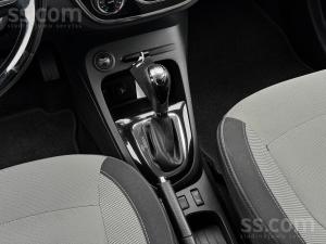 Black Renault Captur 2015 in Riga, with an engine capacity of 1.20 L and mileage of 0 thousand km for 7990 €, photo 25 on AUTOMOTO.COM.LV