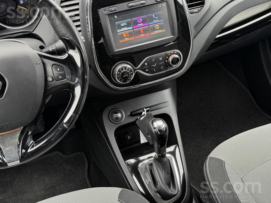 Black Renault Captur 2015 in Riga, with an engine capacity of 1.20 L and mileage of 0 thousand km for 7990 €, photo 26 on AUTOMOTO.COM.LV