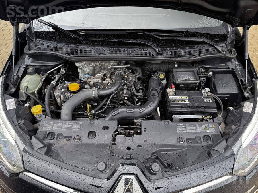 Black Renault Captur 2015 in Riga, with an engine capacity of 1.20 L and mileage of 0 thousand km for 7990 €, photo 30 on AUTOMOTO.COM.LV