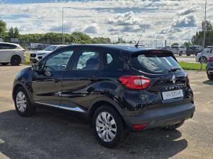 Black Renault Captur 2015 in Taurage, with an engine capacity of 0.90 L and mileage of 210 thousand km for 4500 €, photo 7 on AUTOMOTO.COM.LV