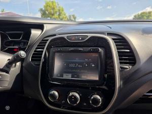 Black Renault Captur 2015 in Taurage, with an engine capacity of 0.90 L and mileage of 210 thousand km for 4500 €, photo 13 on AUTOMOTO.COM.LV