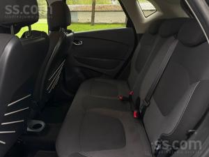 Black Renault Captur 2016 in Jelgava, with an engine capacity of 1.50 L and mileage of 155 thousand km for 7900 €, photo 14 on AUTOMOTO.COM.LV
