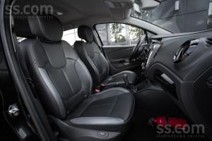 Melns Renault Captur 2016 Jelgava, ar dzinēja tilpumu 0.90 L un nobraukumu 172 tūkst. km par 7999 €, foto 13 vietnē AUTOMOTO.COM.LV