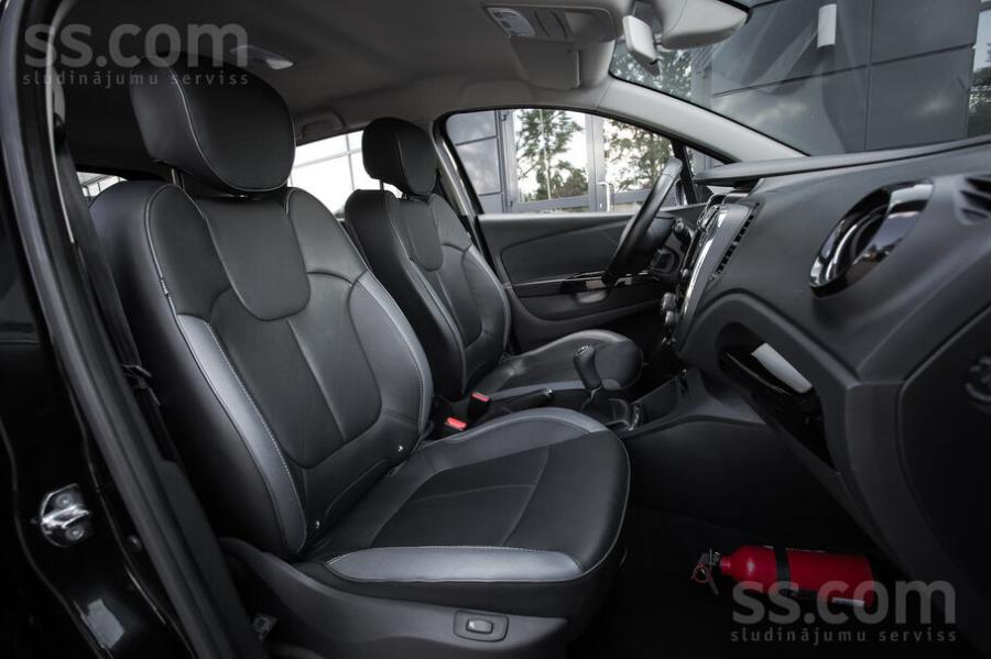 Melns Renault Captur 2016 Jelgava, ar dzinēja tilpumu 0.90 L un nobraukumu 172 tūkst. km par 7999 €, foto 13 vietnē AUTOMOTO.COM.LV