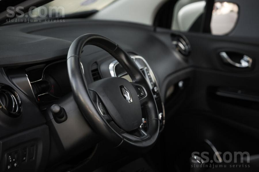 Melns Renault Captur 2016 Jelgava, ar dzinēja tilpumu 0.90 L un nobraukumu 172 tūkst. km par 7999 €, foto 18 vietnē AUTOMOTO.COM.LV