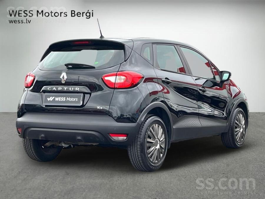 Melns Renault Captur 2016 Rīga, ar dzinēja tilpumu 0.90 L un nobraukumu 119 tūkst. km par 6490 €, foto 3 vietnē AUTOMOTO.COM.LV