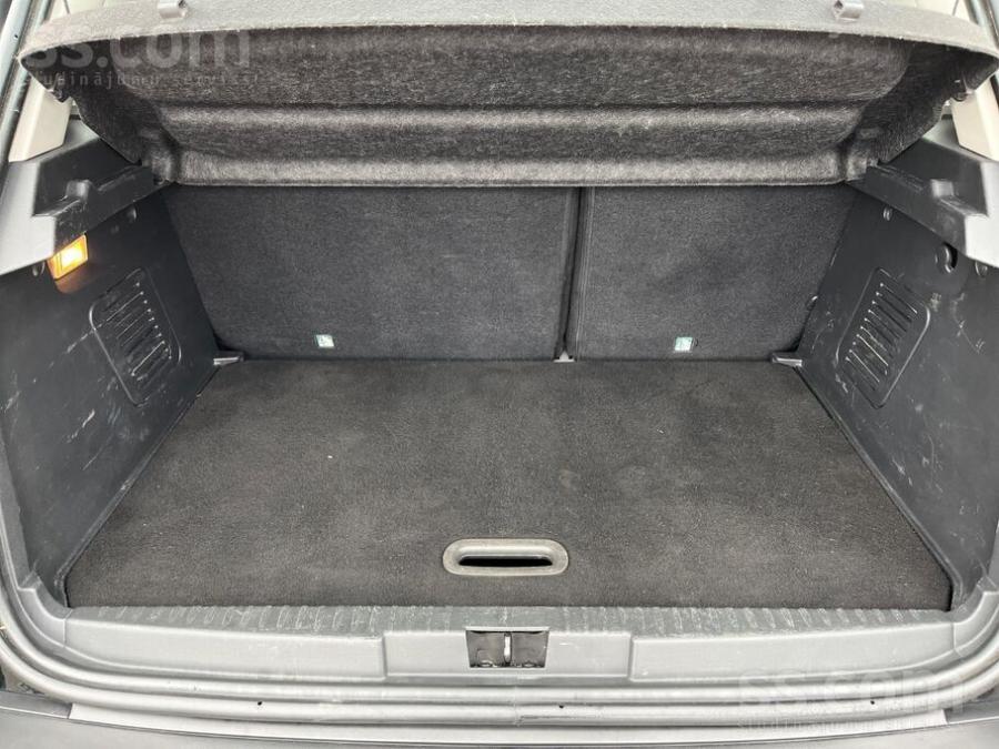 Melns Renault Captur 2016 Rīga, ar dzinēja tilpumu 0.90 L un nobraukumu 119 tūkst. km par 6490 €, foto 11 vietnē AUTOMOTO.COM.LV