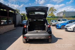 Black Renault Captur 2017 in Riga, with an engine capacity of 1.20 L and mileage of 0 thousand km for 9450 €, photo 13 on AUTOMOTO.COM.LV