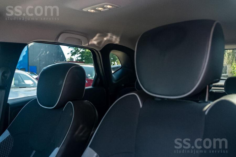 Black Renault Captur 2017 in Riga, with an engine capacity of 1.20 L and mileage of 0 thousand km for 9450 €, photo 19 on AUTOMOTO.COM.LV