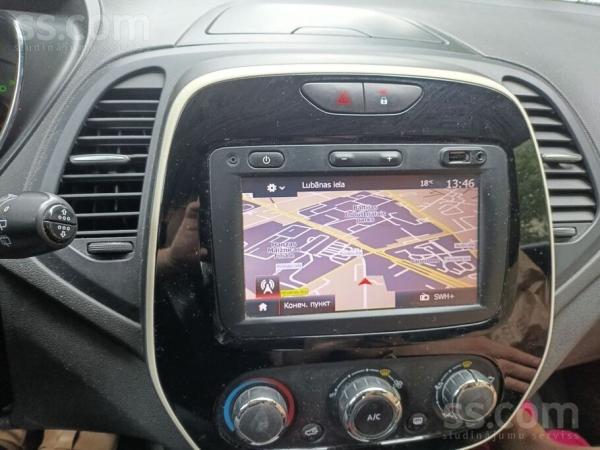 Black Renault Captur 2018 in Riga, with an engine capacity of 0.90 L and mileage of 196 thousand km for 8500 €, photo 8 on AUTOMOTO.COM.LV